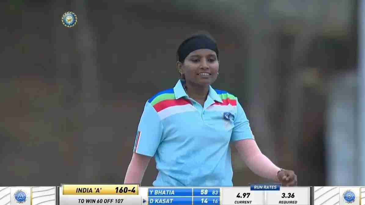 Rajeshwari Gayakwad shines with 4/36