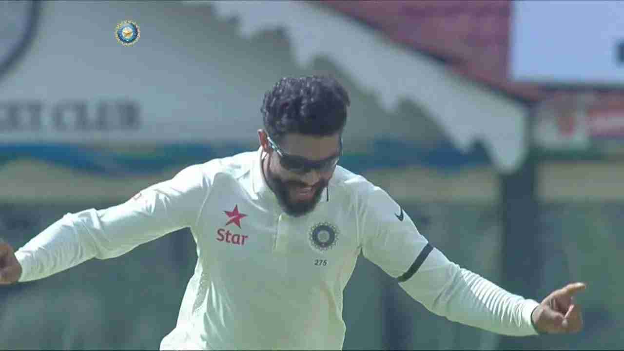 IND vs ENG 2016 - 5th Test day 1 : Alastair Cook Wicket | BCCI.tv